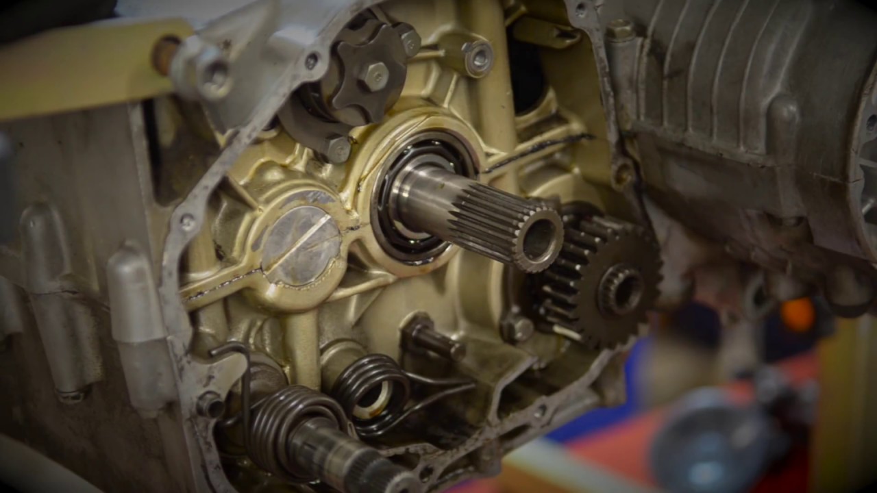 Split Honda CB500 Four engine, Part I - YouTube