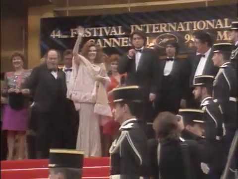 Francesca Dellera la più bella attrice italiana a Cannes con Alain Delon