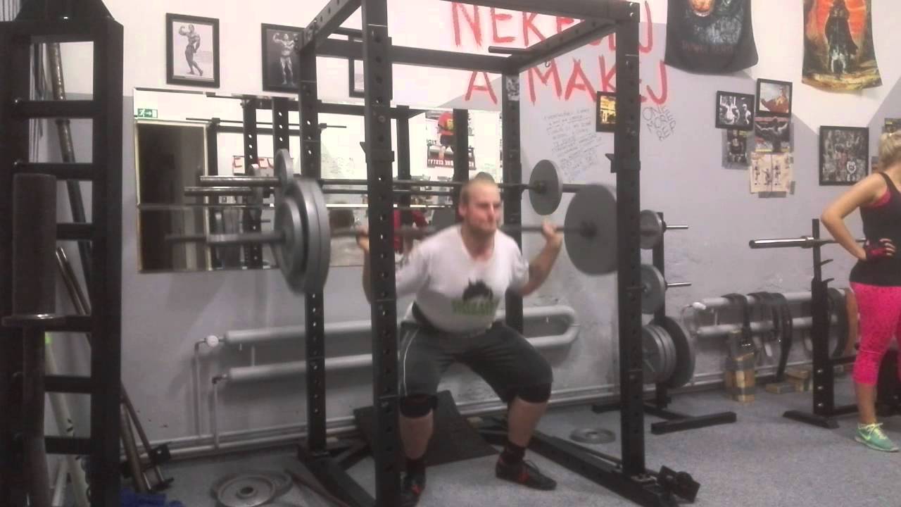 120kg squat - YouTube