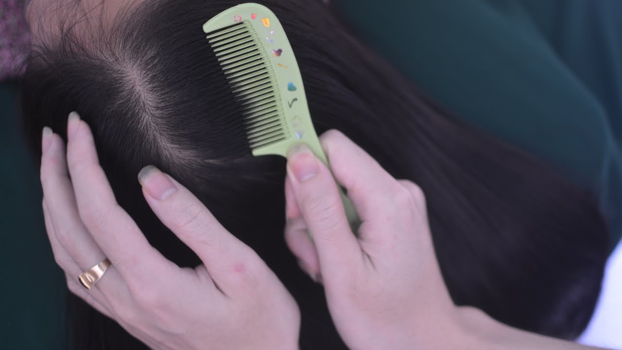 ASMR Relaxing Hair Play, Hair Parting, Hair Brushing with Comb, sounds ...