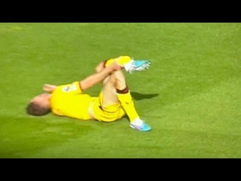 Chris Basham Horrible broken Leg injury vs Fulham vs Sheffield United ...