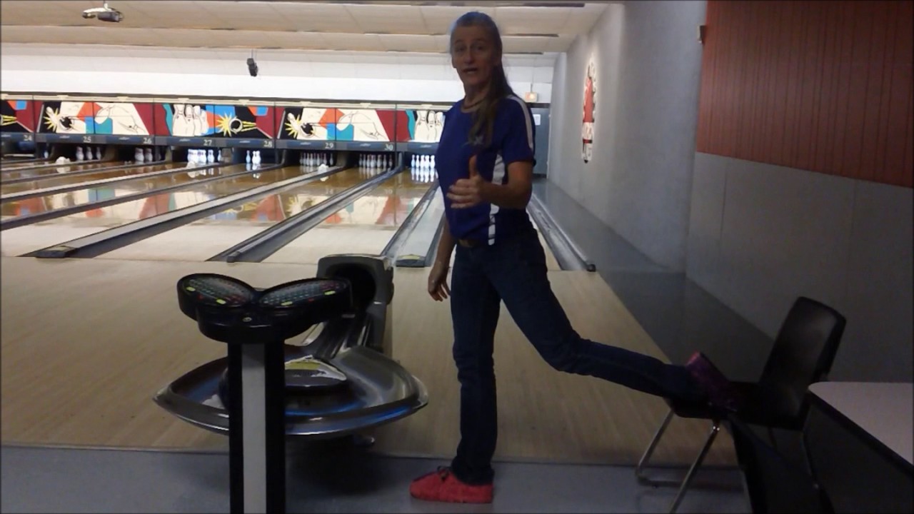 Fit Bowler Strength Training: Chair Lunges - YouTube