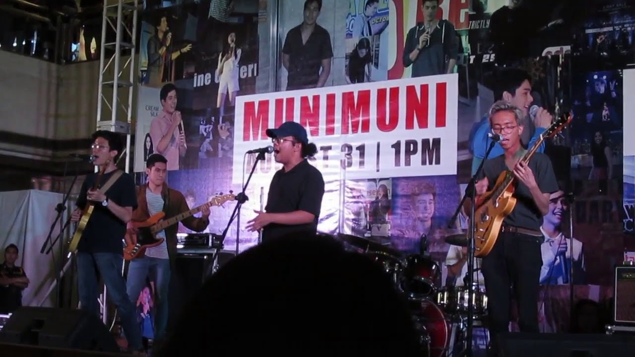 Simula - Munimuni | 1st Mallshow Live in Isetann Recto - YouTube