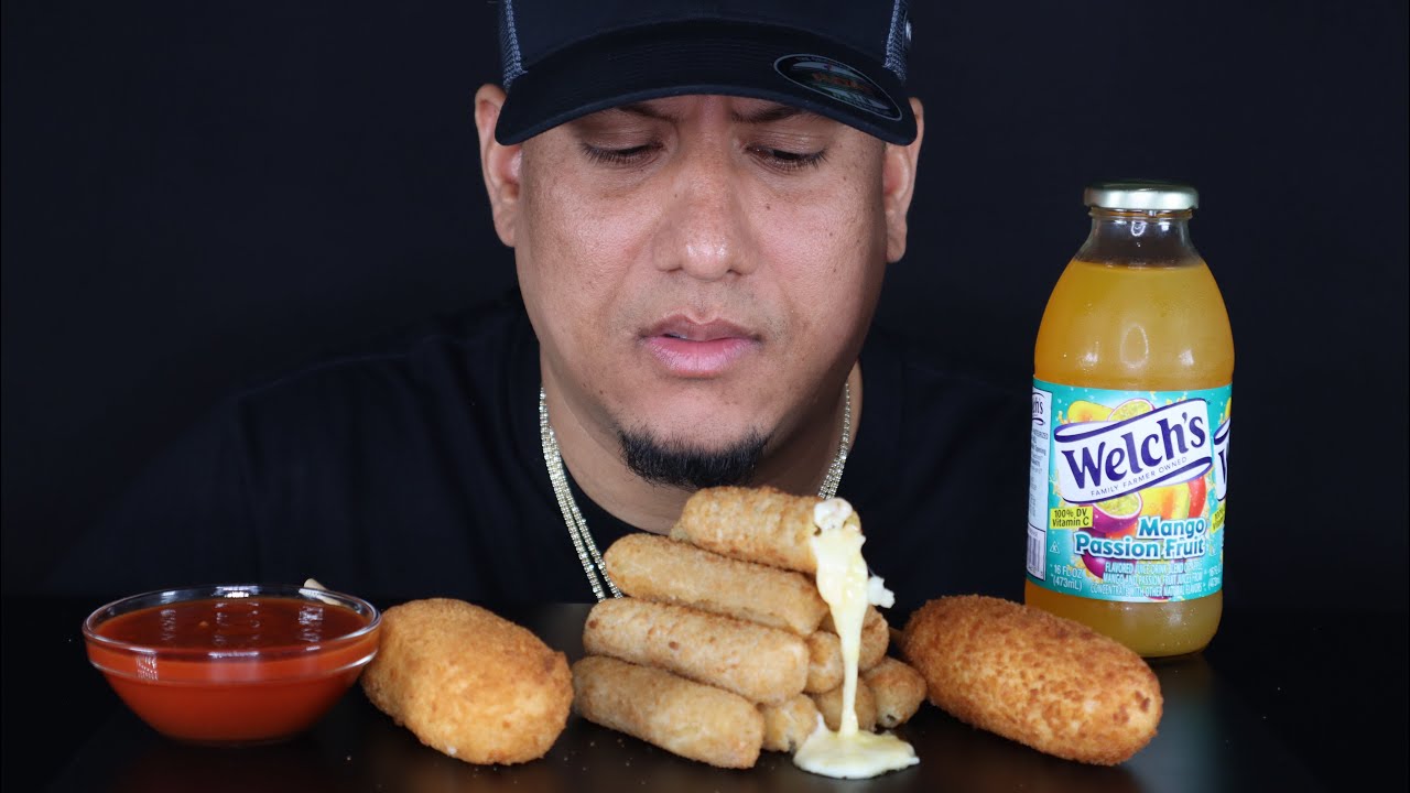 ASMR MUKBANG KOREAN CORN DOG & MOZZARELLA STICKS WITH SAUCE - YouTube