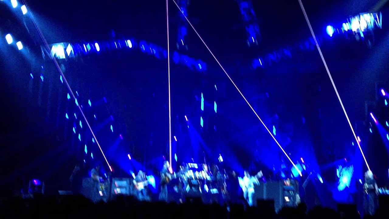 Dave Matthews Band - Two Step (drum solo / closer), Live at Toronto ACC ...