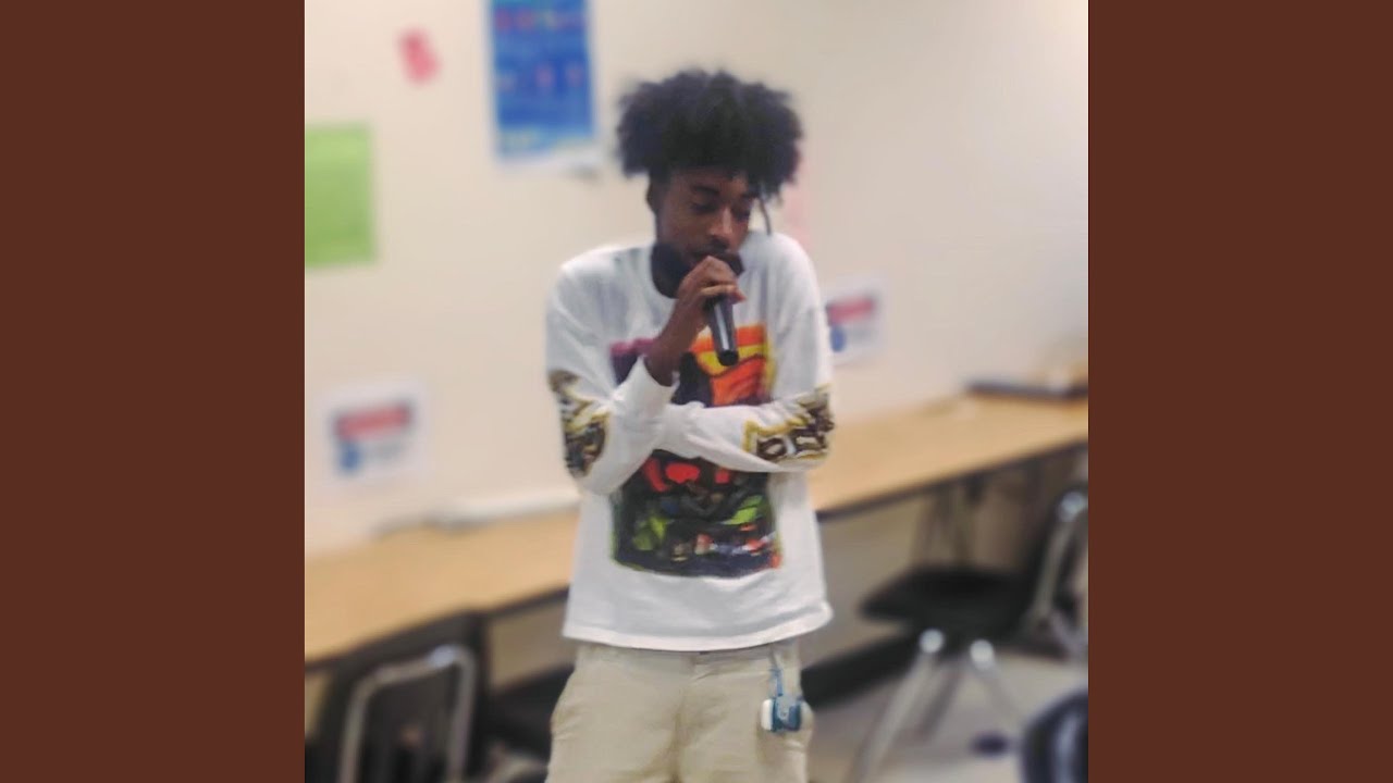 Purple kisses/ Feeling like LUCKI - YouTube Music