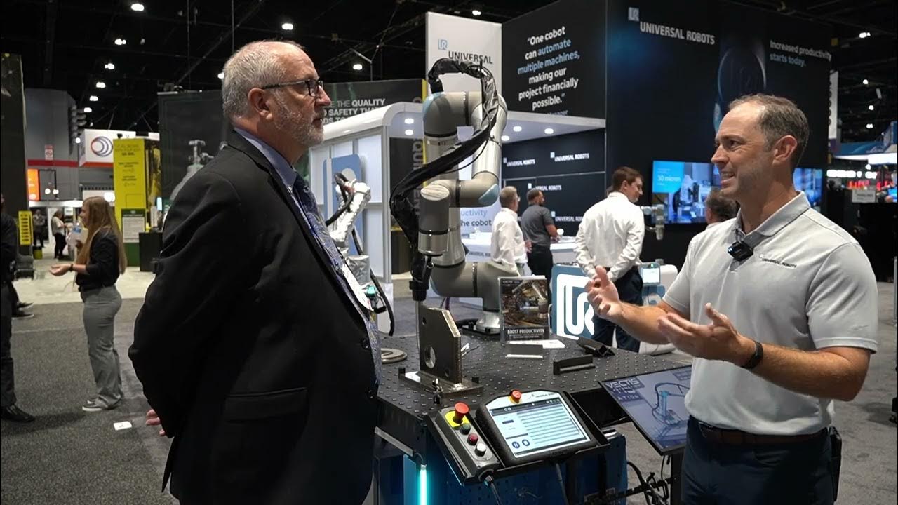 UR20 Welding at FABTECH 2023 - YouTube