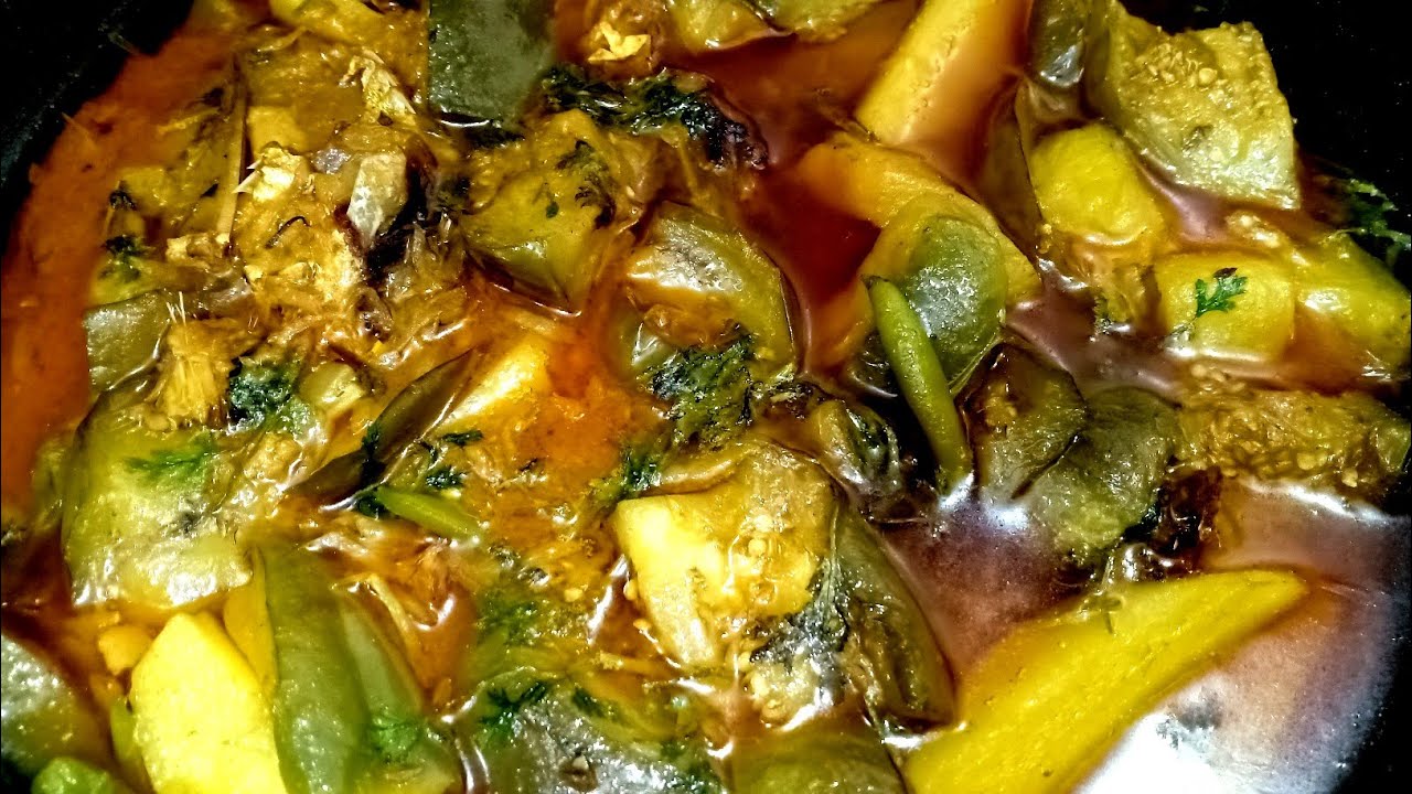 বেগুন আলু দিয়ে নোনা ইলিশ ভুনা রেসিপি ||Nona Hilsha Recipe || Solted ...