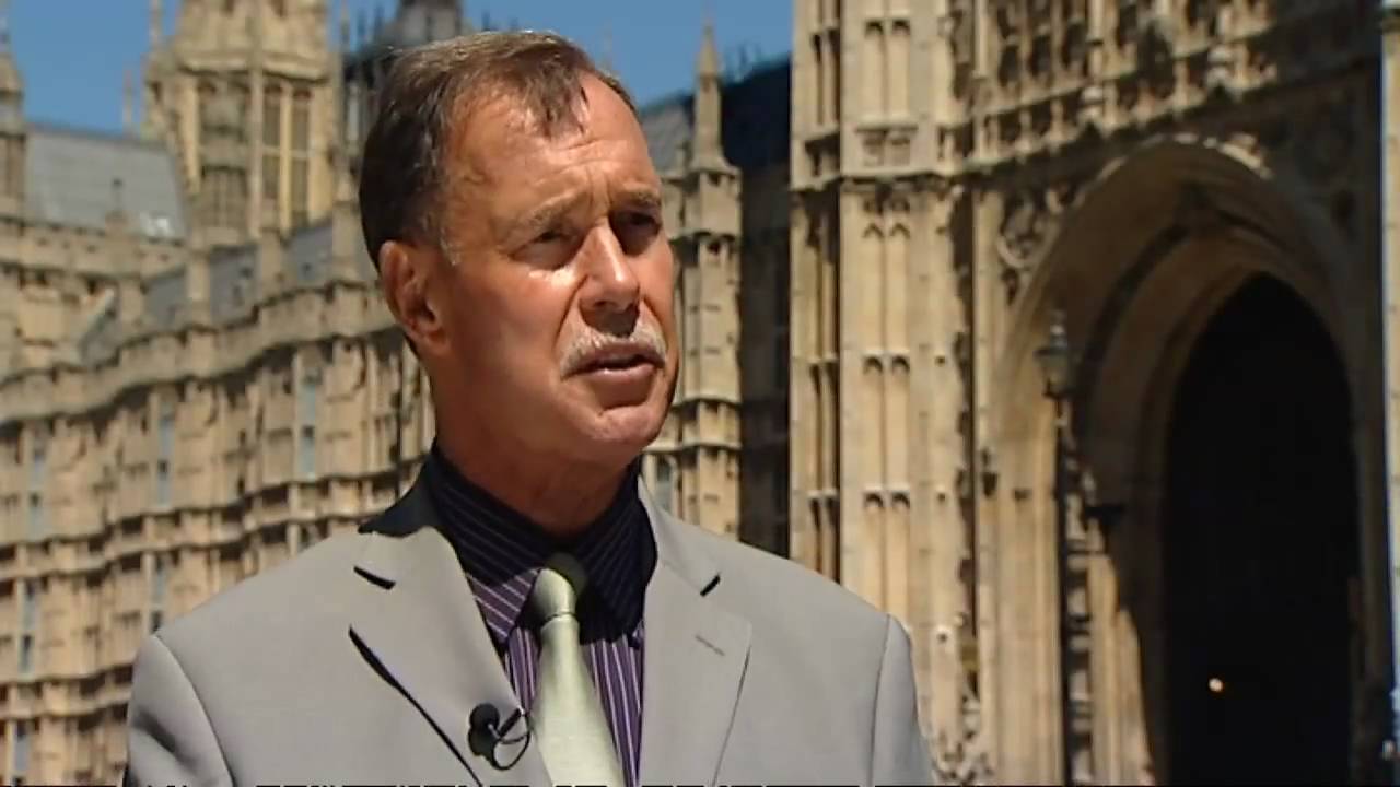 Lord Mackenzie calls for gun law reform - YouTube