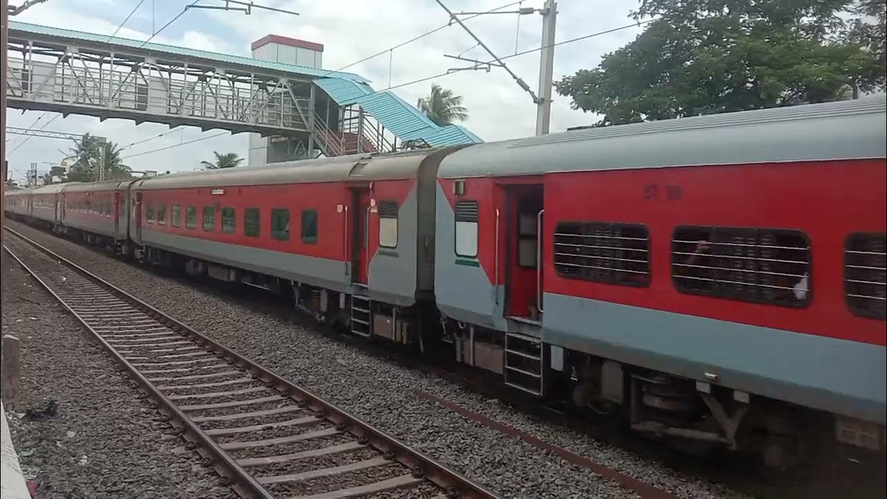 22641 Trivandrum Shalimar SF Express RPM WAP-7 130 Speed - YouTube