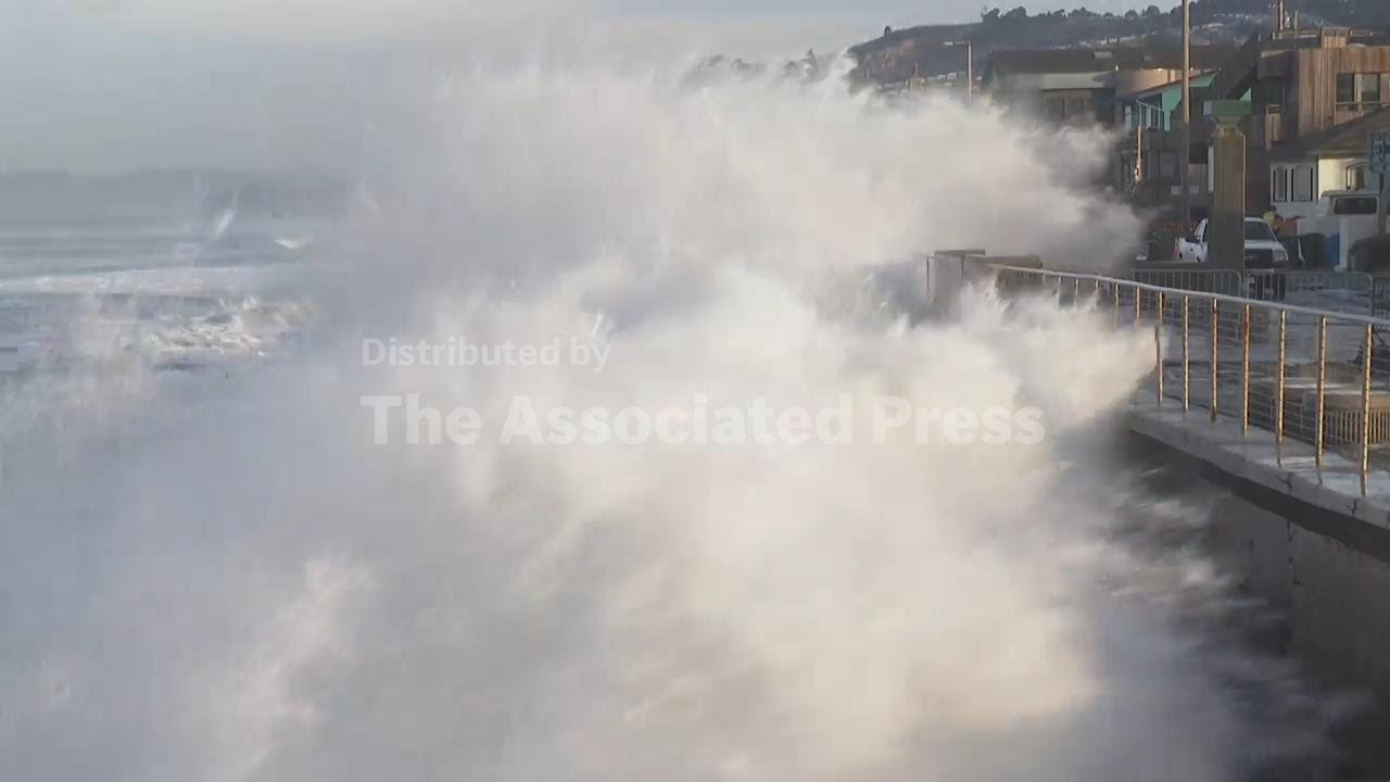 California king tides unleash massive waves causing street flooding and ...