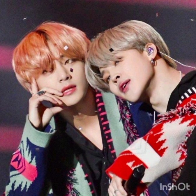 new short video 📷📷📷 beautiful cute video of BTS V and jimin best friend ...