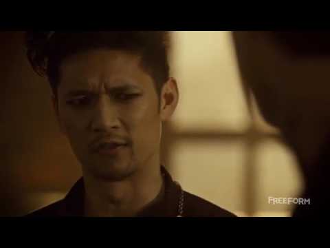 Shadowhunters 2x18/ Magnus Talks and Lies to Alec Malec Scene Season 2 ...