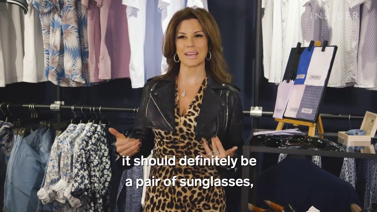 Amanda Sanders - 7 Wardrobe Essentials All Men Need - YouTube