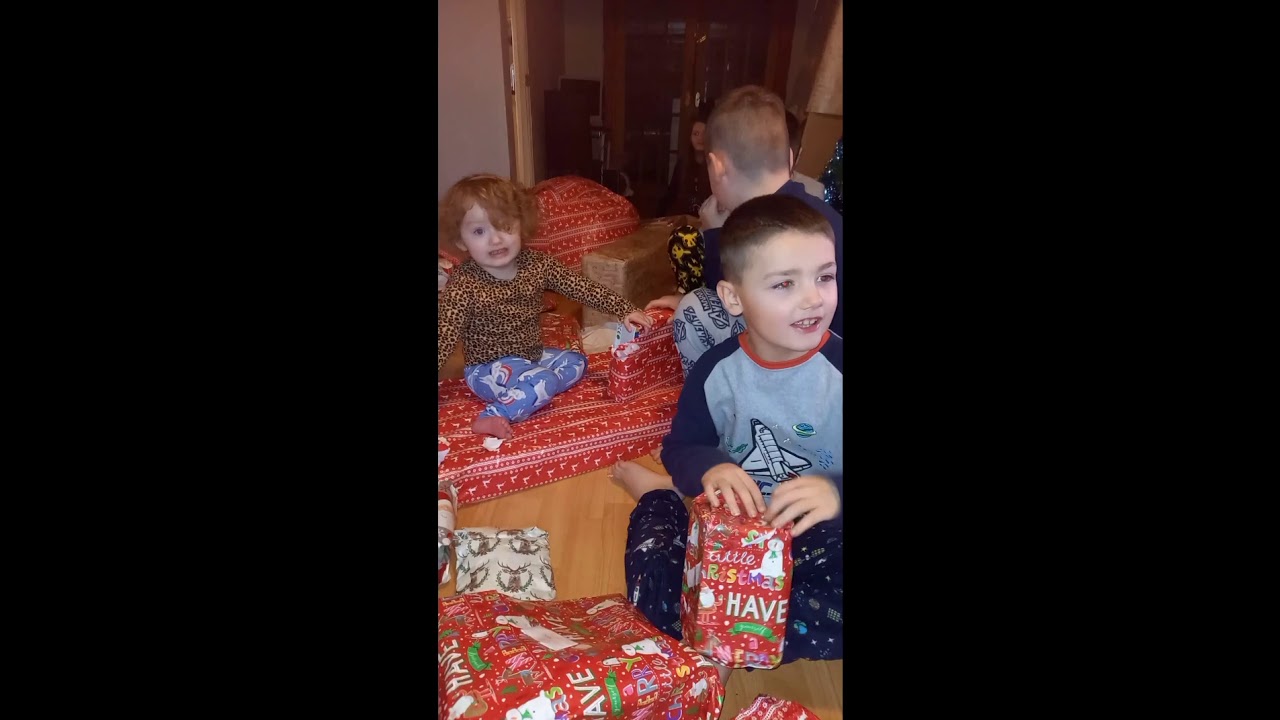 Christmas morning opening presents part 1 - YouTube