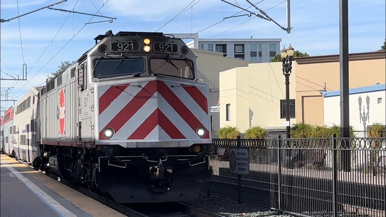[Epic Motor] Riding the Caltrain Unusual Bombardier Set in Local Svc ...