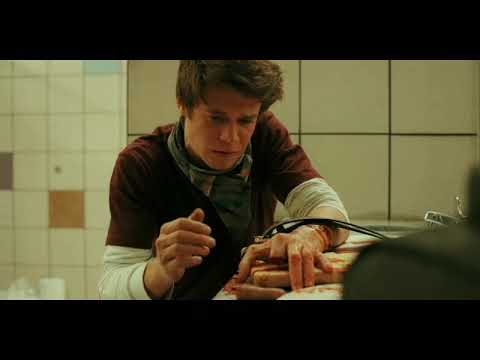 Netflix "Daybreak": Josh se corta el dedo - YouTube
