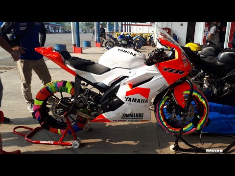 MODIF R15 BUAT BALAP MIRIP MOTOGP ERA 2 TAK PALING KEREN. YAMAHA SUNDAY RACE 2019