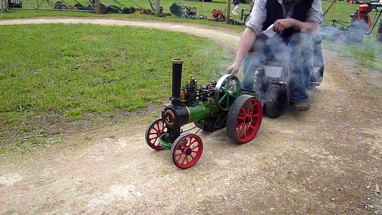Steam engines on display at the Mil-lel steam and machinery rally - YouTube
