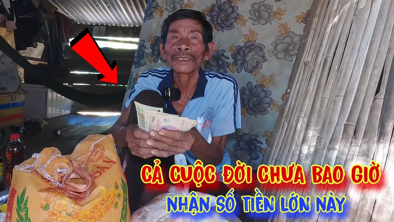NGƯỜI ĐÀN ÔNG sống cô độc trong CĂN NHÀ rách nát, nơi hẻo lánh, không ...