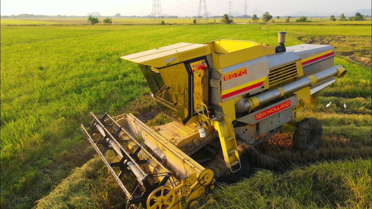 Mesin Padi 8070 line kuning merah. - YouTube