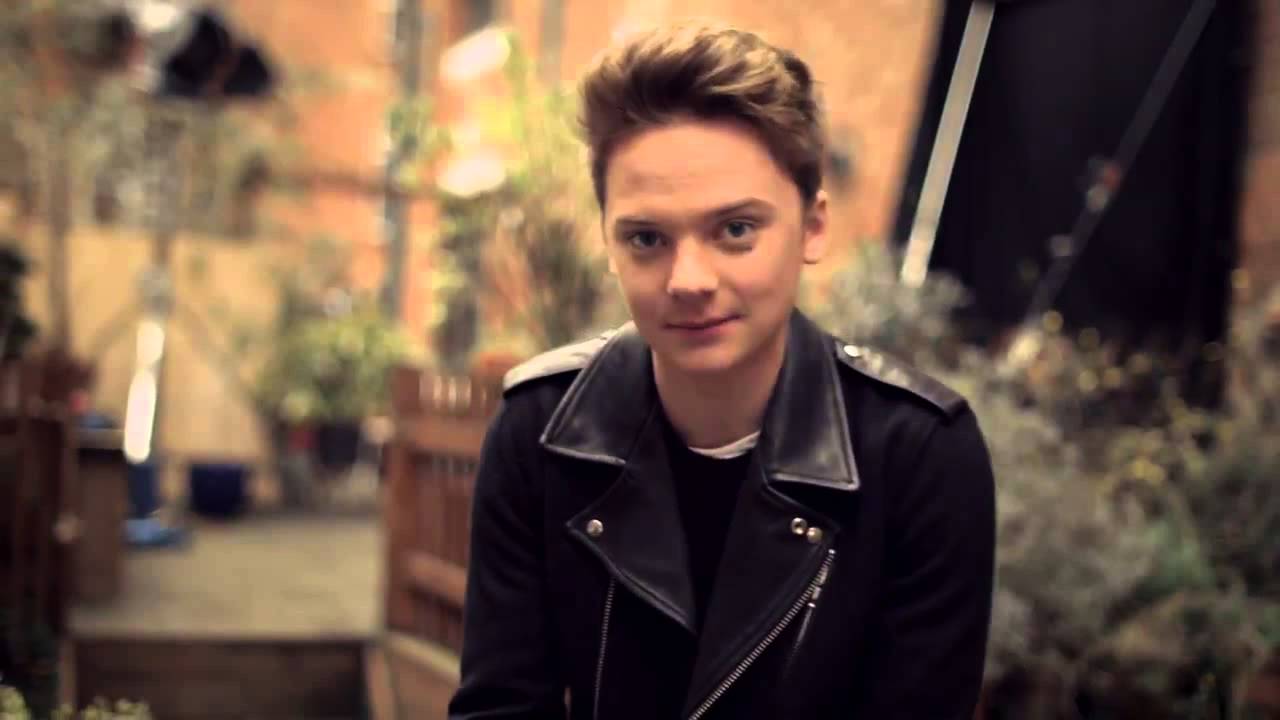 Priceless Remakes-Conor Maynard Surprises a Fan (for international fans ...