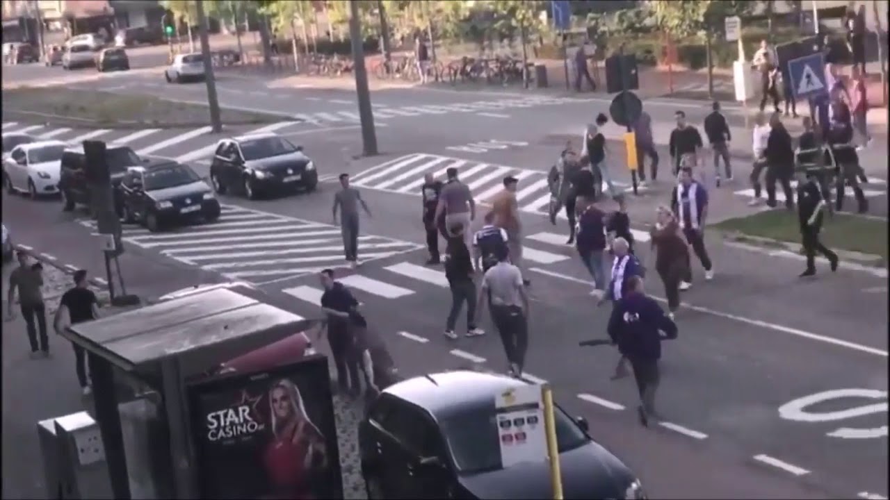 Belgium hooligans from Antwerp and Beerschot have a massive brawl on ...