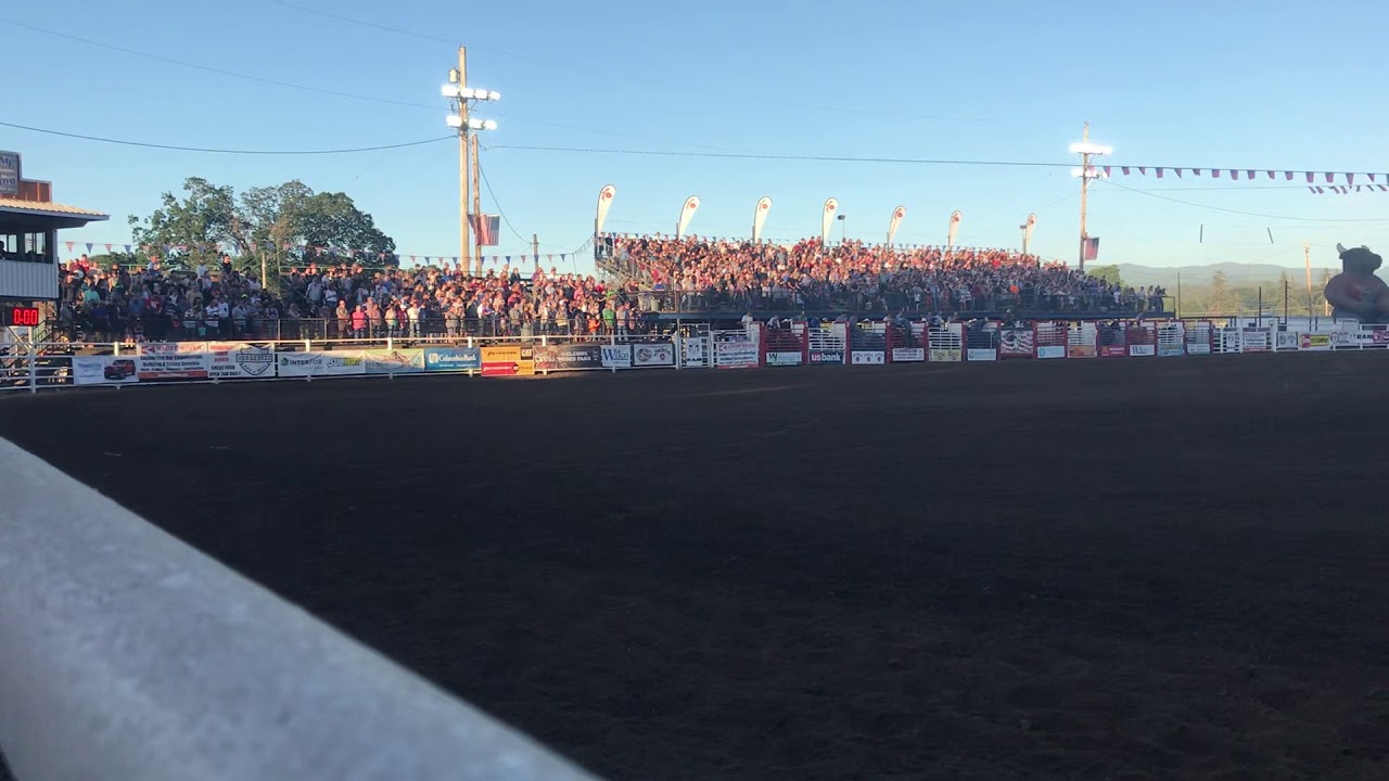 National Anthem for the Molalla Buckaroo Rodeo - YouTube