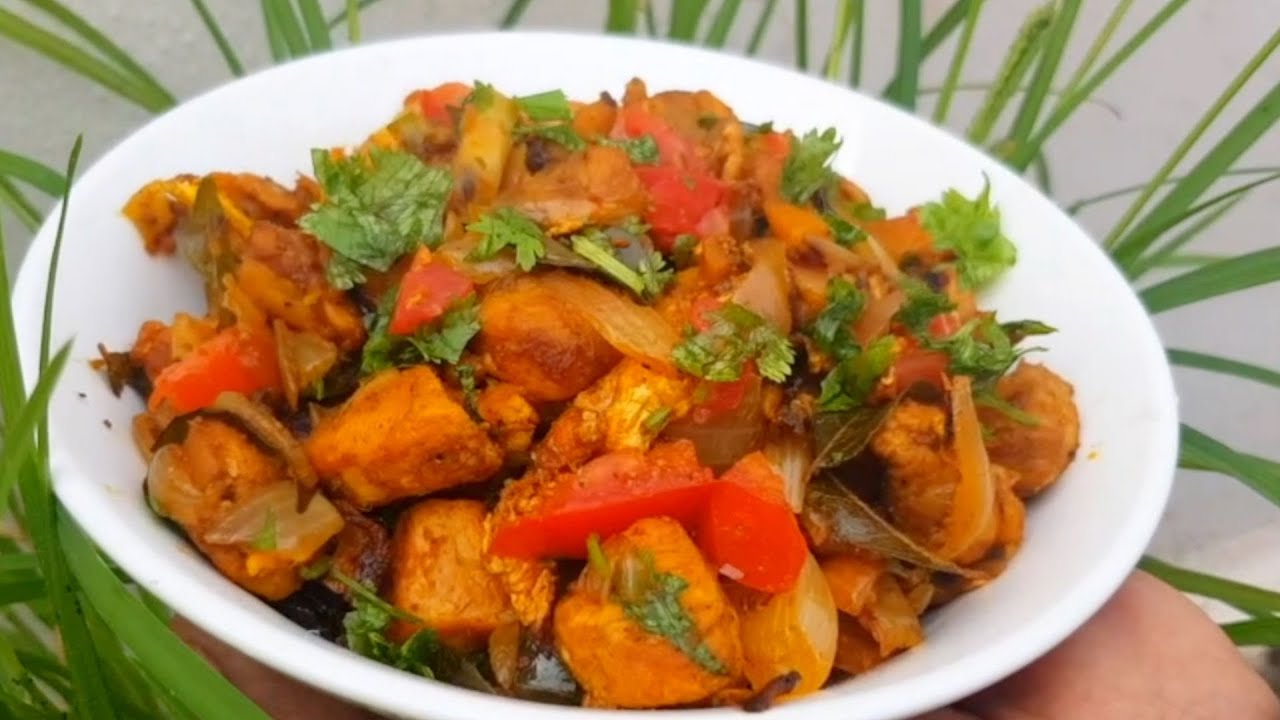 Chicken Egg Chikkiyathu | Chicken Recipe | Salu Kitchen short # 3 - YouTube