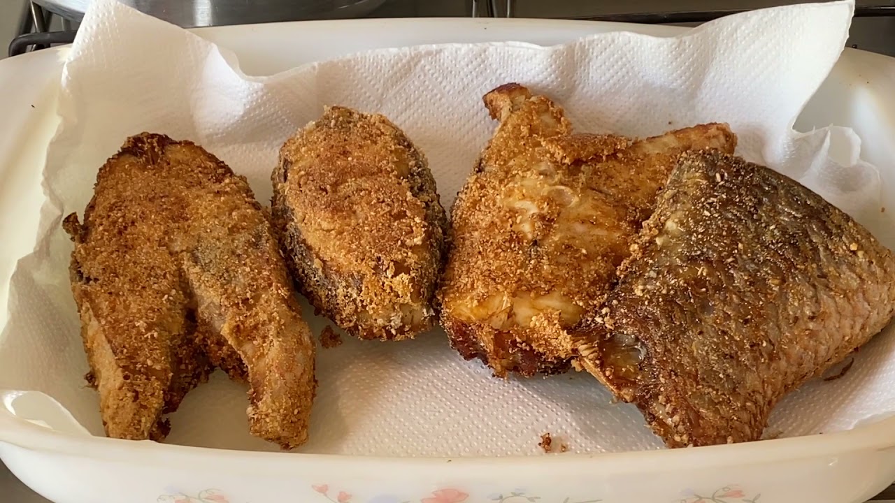 Poisson frit antillais à la farine de manioc - YouTube