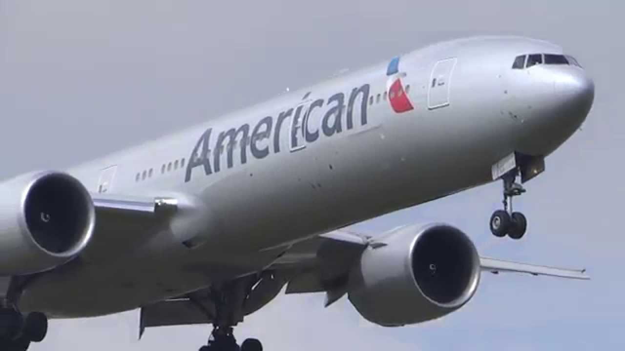 American Airlines Boeing 777-300ER N717AN Landing London Heathrow ...