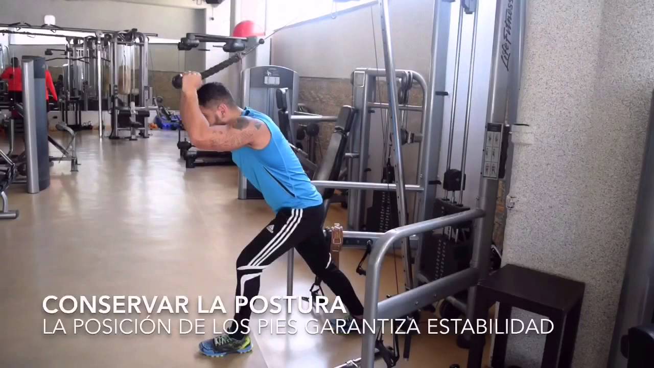 Extensión codo polea alta de espalda - YouTube