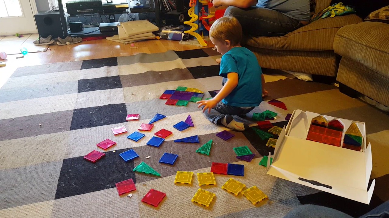playing with the cubes - YouTube