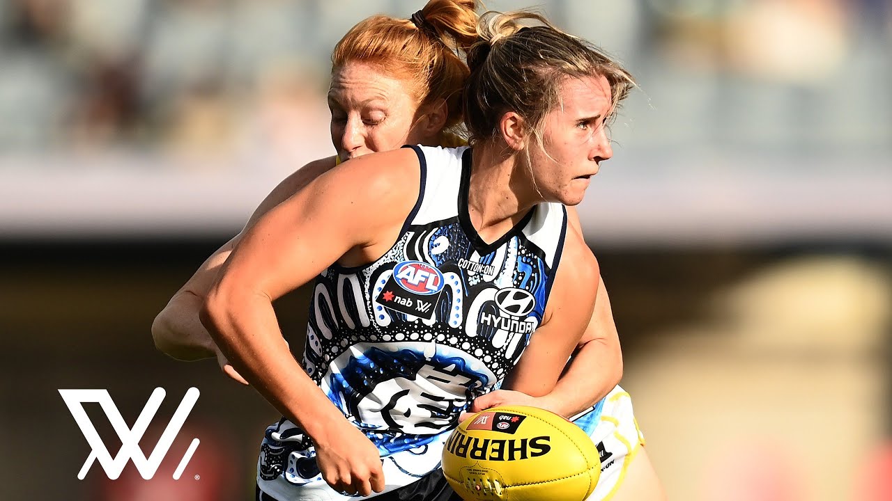 NAB Rising Star winner: Mimi Hill - YouTube