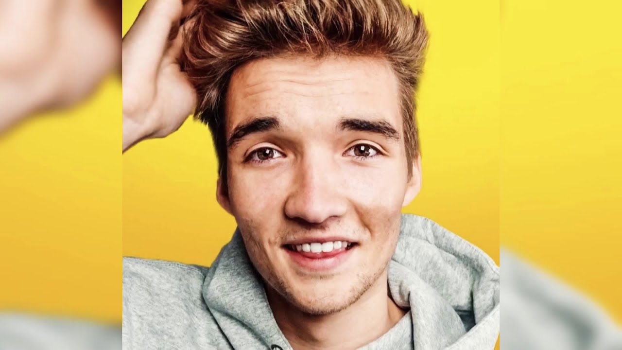 Intro Song - Gio - YouTube