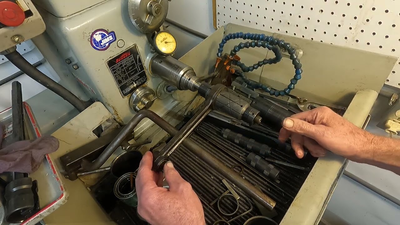 Machine lapping bearing steel in the Sunnen hone - YouTube