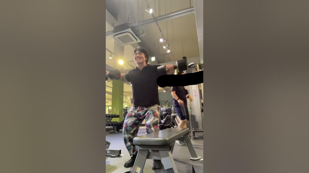 サイドレイズ 16kg 20回 #short #shorts #ボディビル #筋トレ - YouTube