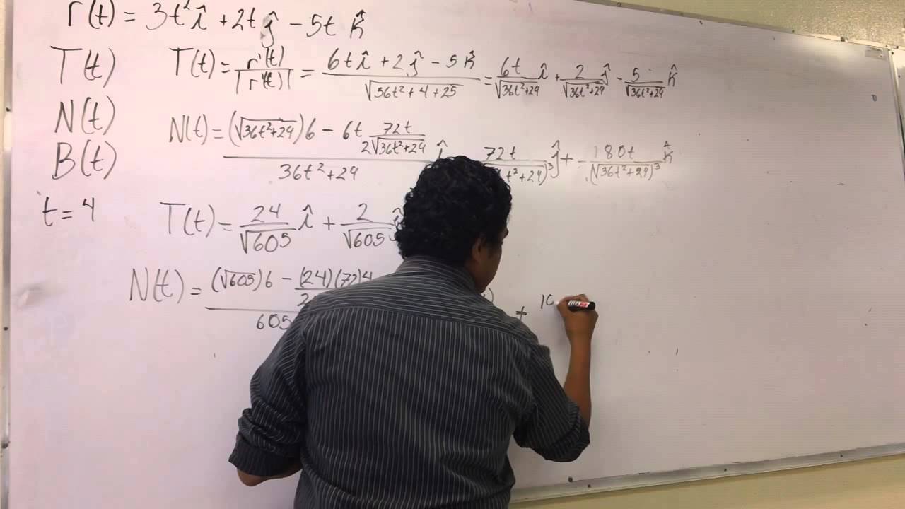 Ejercicio vector Tangente, Normal y Binormal - YouTube