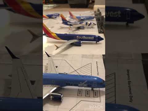 MSY Louisiana int’ airport Gemini jets/ Airigami 1 200 scale airport ...