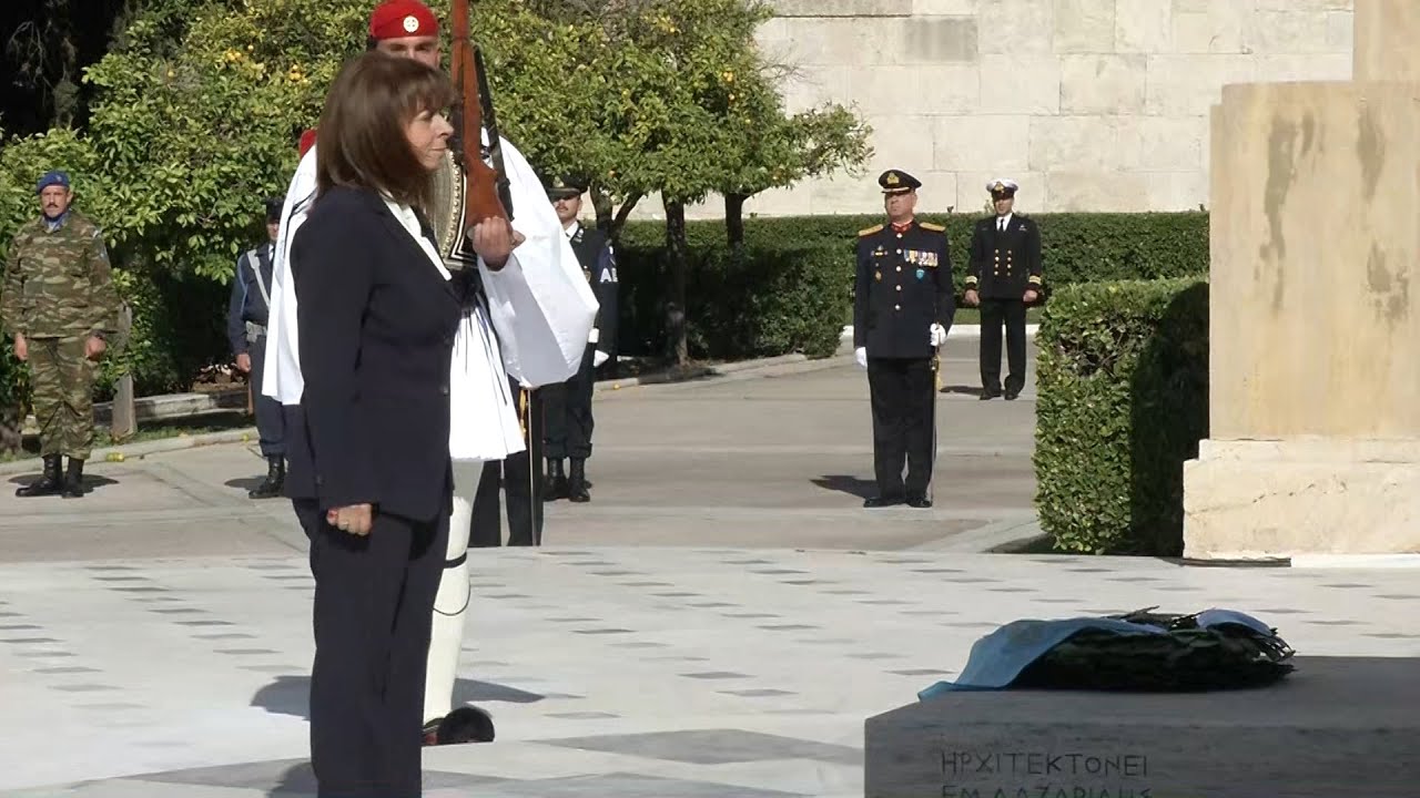 "Οι Ένοπλες Δυνάμεις εγγυώνται την εθνική μας ανεξαρτησία" - YouTube