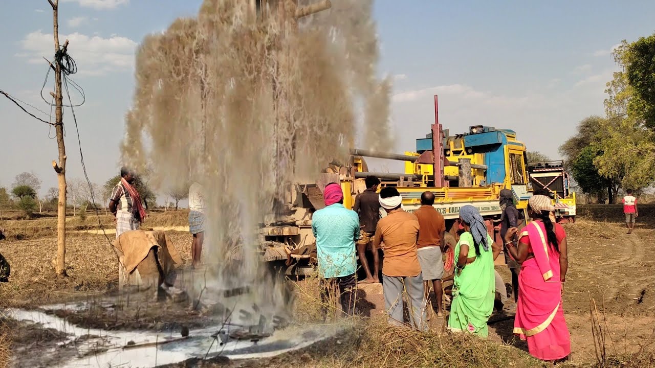 Borewell drilling 1100 Feet Amazing water Borewell produced the most ...