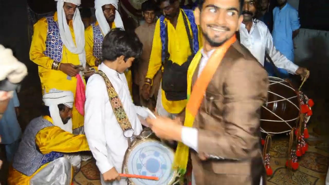 Amazing Dhool Playing With Fun || Super Dhool Playing || Super Beats ...