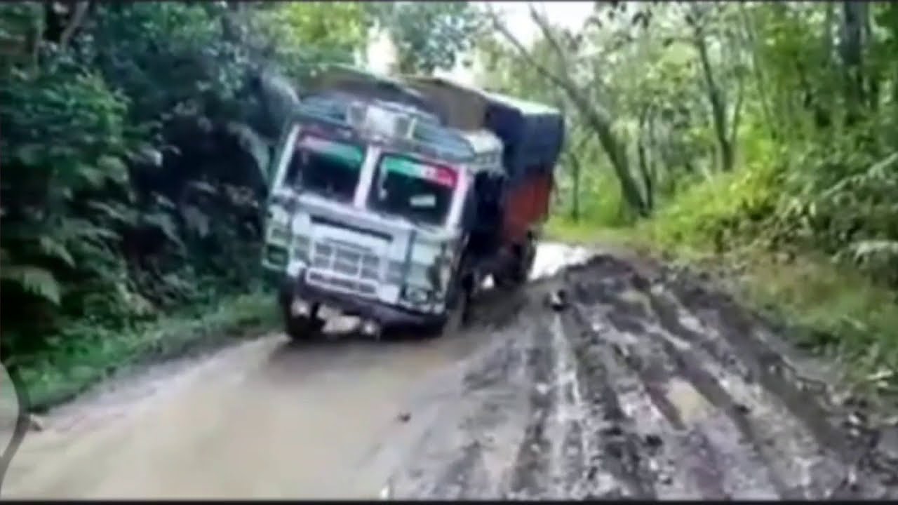 Lorry second driver jumping on vehicle moving funny video - YouTube