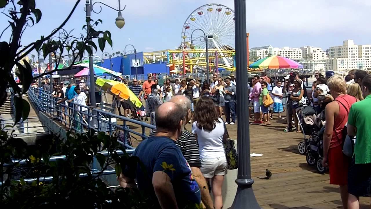 Mongolian zebra contortionist on Santa Monica pier - YouTube