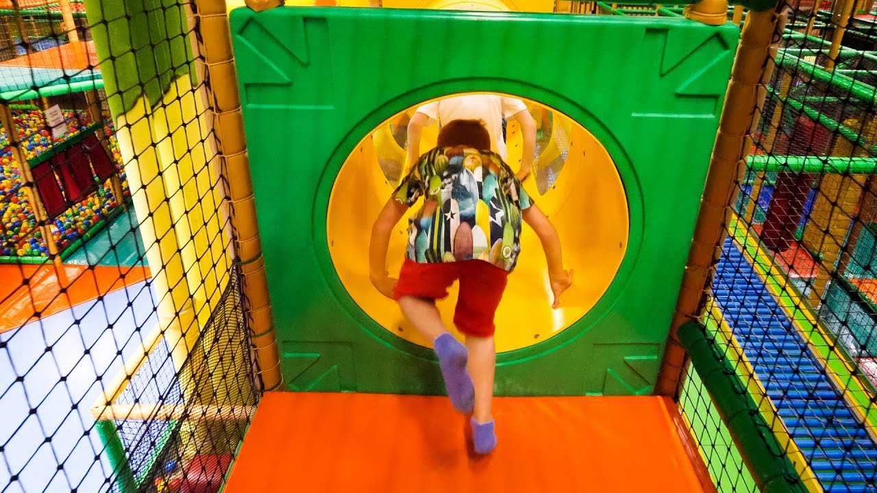 Busfabriken Indoor Play Family Fun for Kids - YouTube