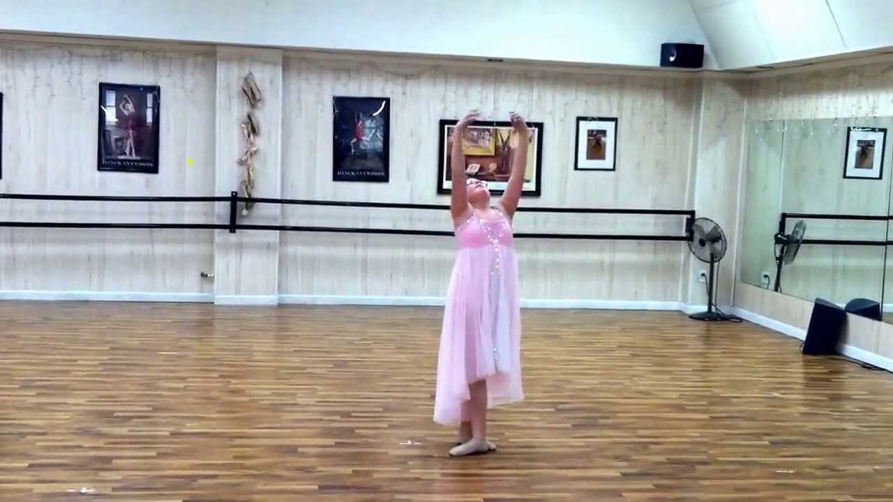 Lyrical dance to "Oceans" by Hillsong United - YouTube