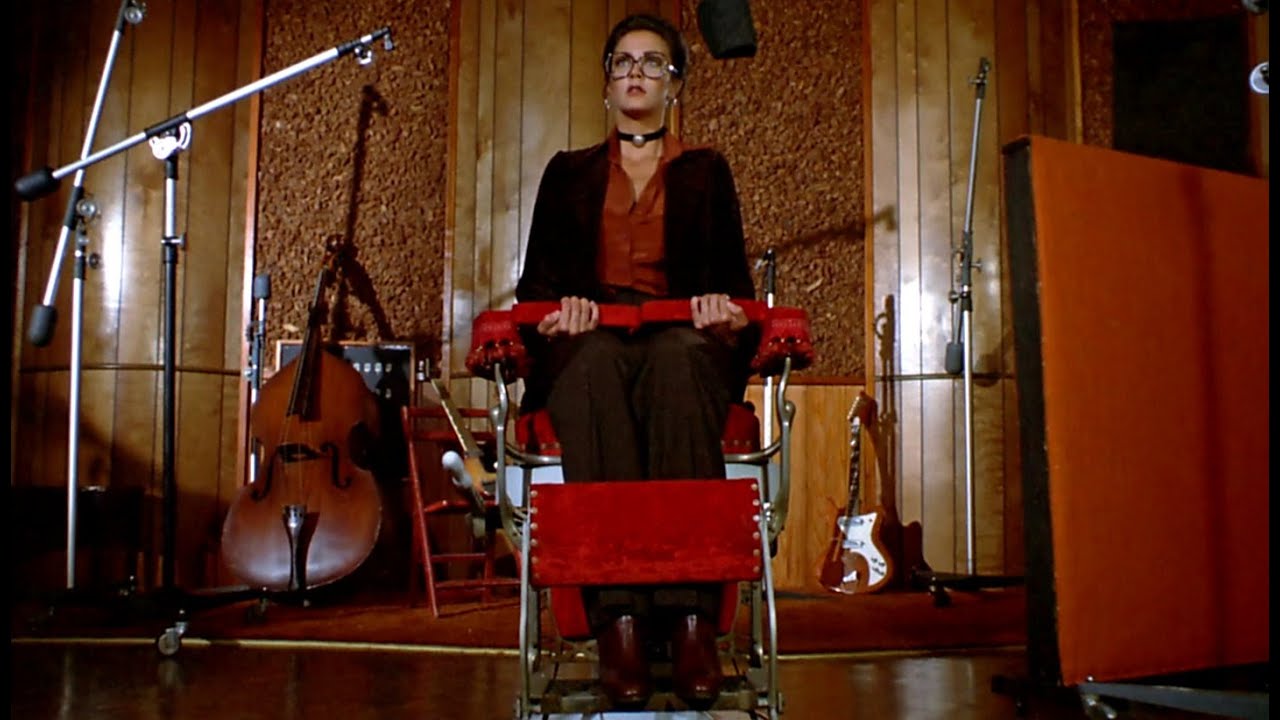 Diana Prince Hypnotized by the Pied Piper 1080P BD - YouTube