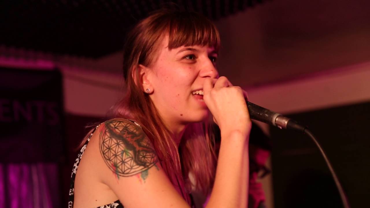 Anna Diorio & Amir Shaaban Freestyle w Beatbox - YouTube