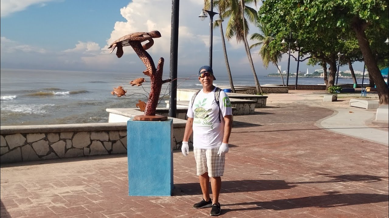 Jornada dé Limpiza en la playa Guibia Malecón Santo Domingo - YouTube