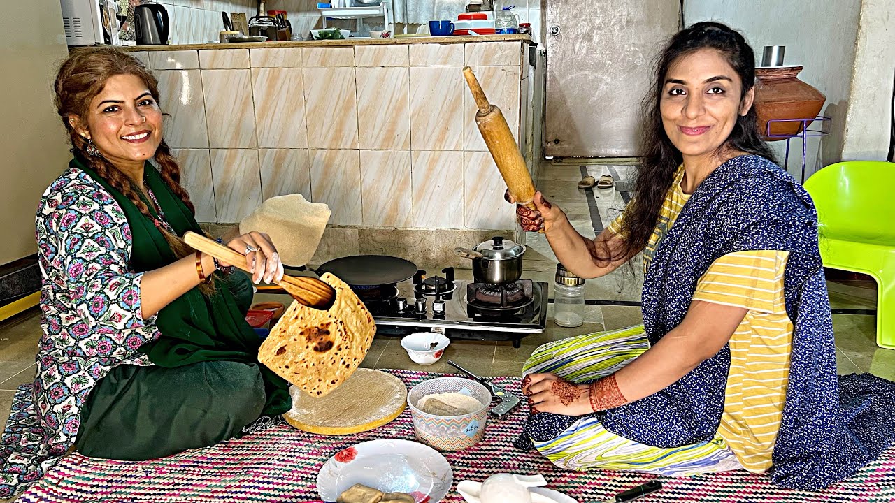 Desi Kitchen Men Hamara Subha Ka Nashta | Village Life | Kiran Waqar Family Vlogs - YouTube